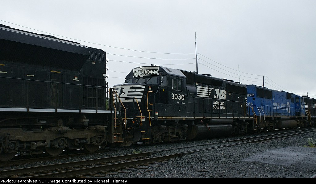 NS 19G with ALL EMD power SD70M-2 2660, GP40-2 3030, SD60I 6725 , and SD40-2 3426